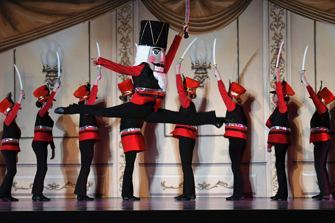 Arts-Nutcracker-Tea-Party – KC STUDIO